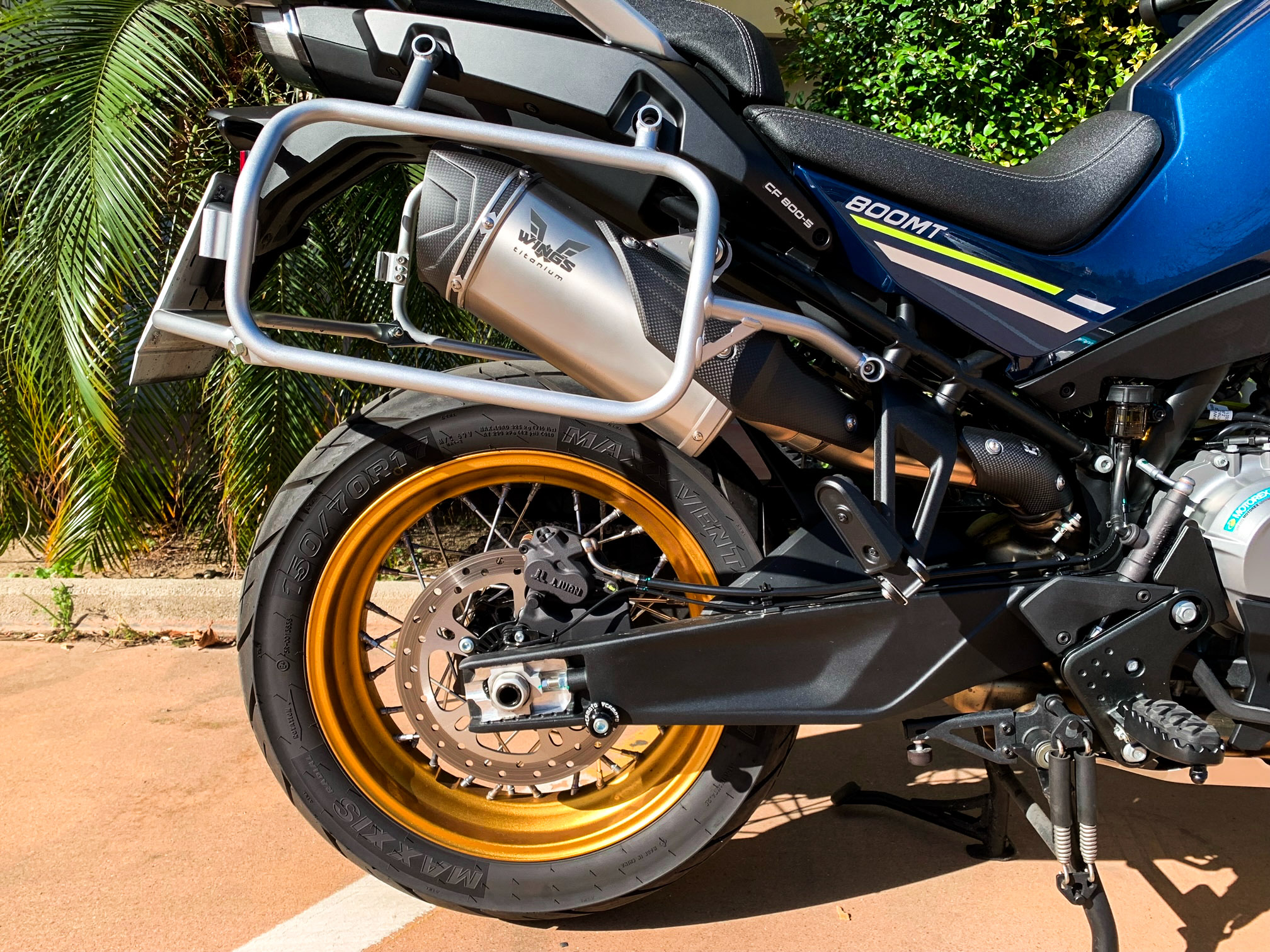 800MT - WINGS EXHAUSTS